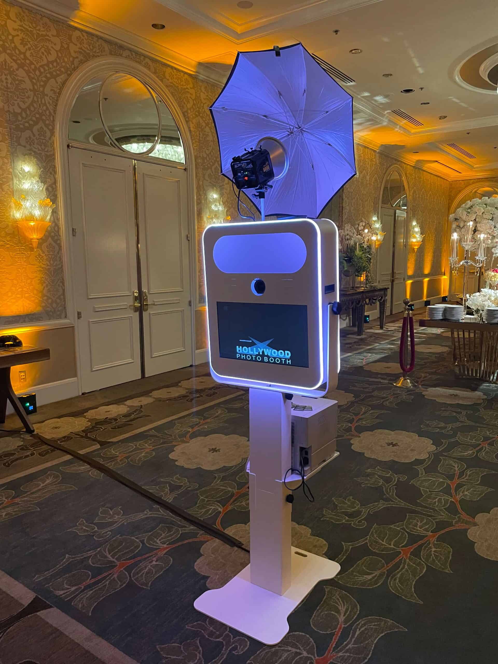 Beauty Photo Booth - Hollywood Photo Booth